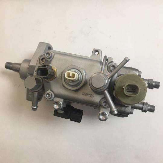 Genuine Toyota 5LE Fuel Injection Pump 22100-5D180 For Toyota LH202 ...